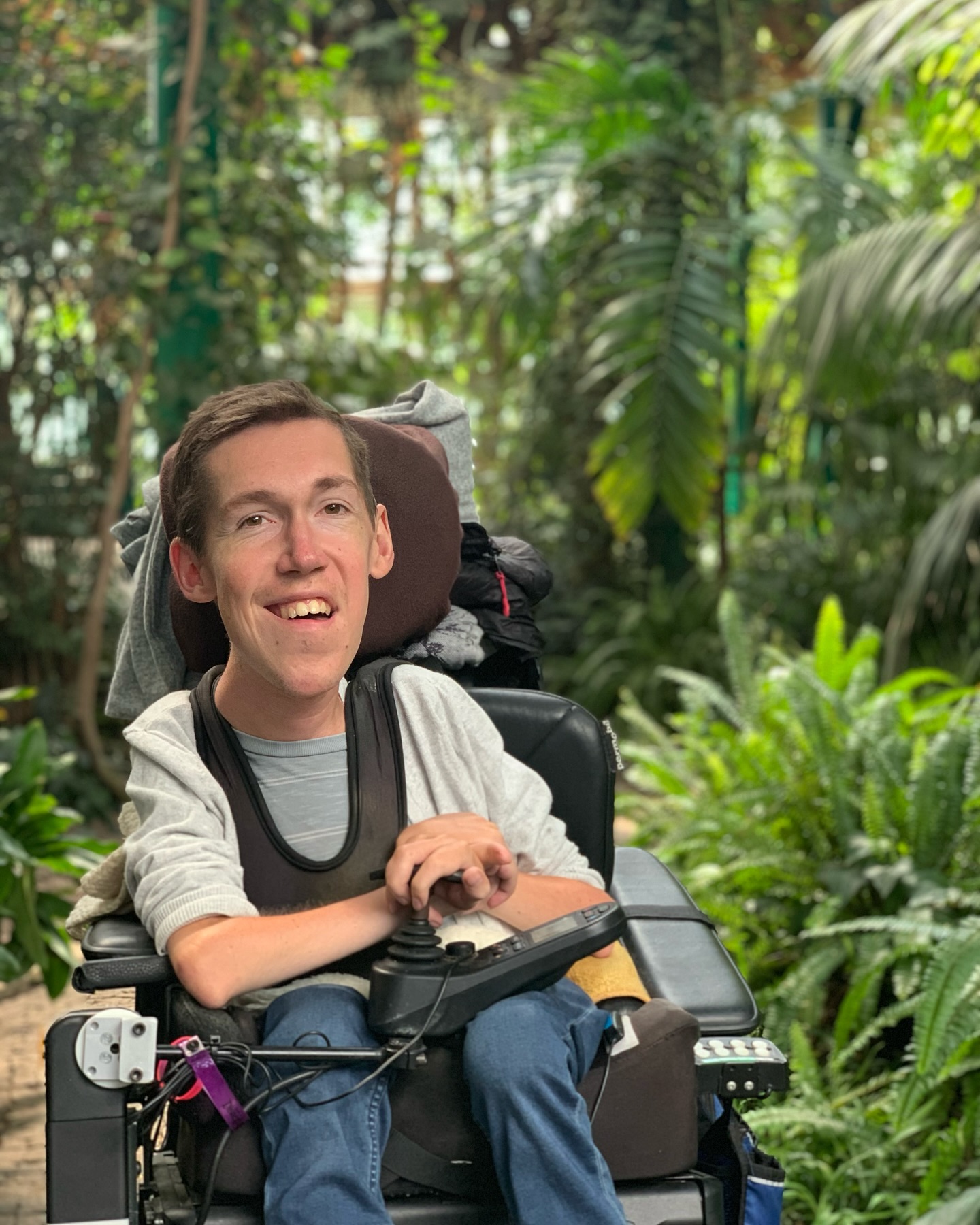 Shane Burcaw Net Worth – Income, YouTube & Book Earnings