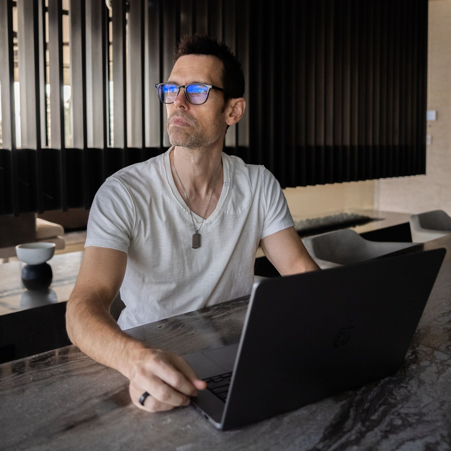 Tom Bilyeu Net Worth: How Rich Is the Impact Theory Founder ...